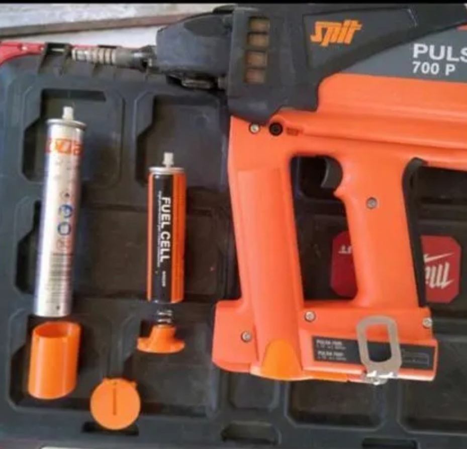 Продажа 3D-модели "Комплект для увеличенного баллона Spit Pulsa 700P"