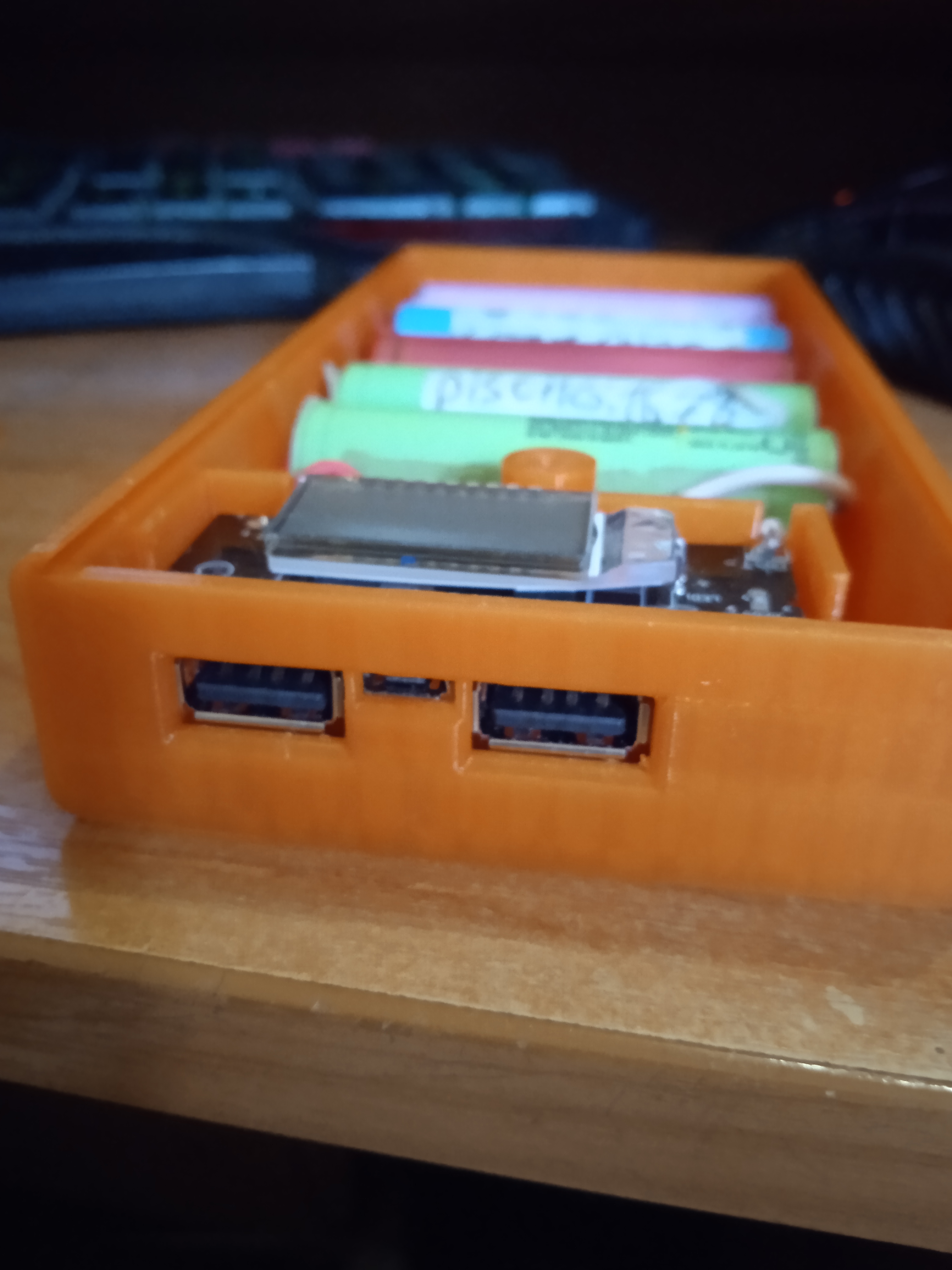 Продажа 3D-модели "powerbank H913-l v1.0"