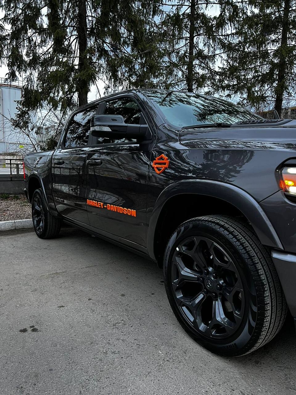 Печать логотипа HARLEY DAVIDSON